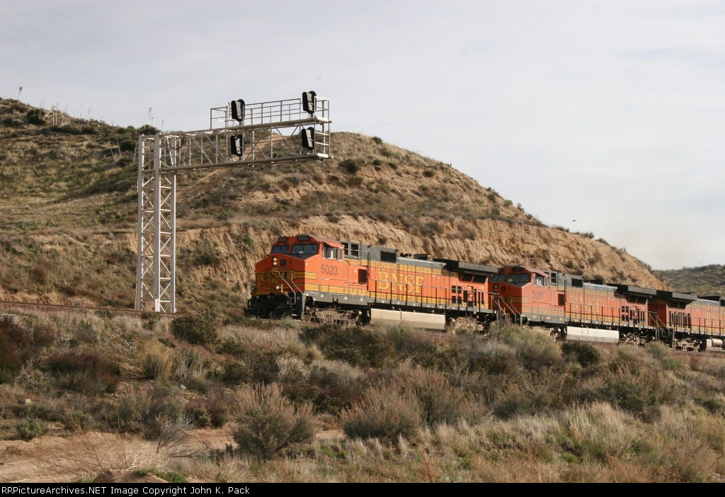 BNSF 5023